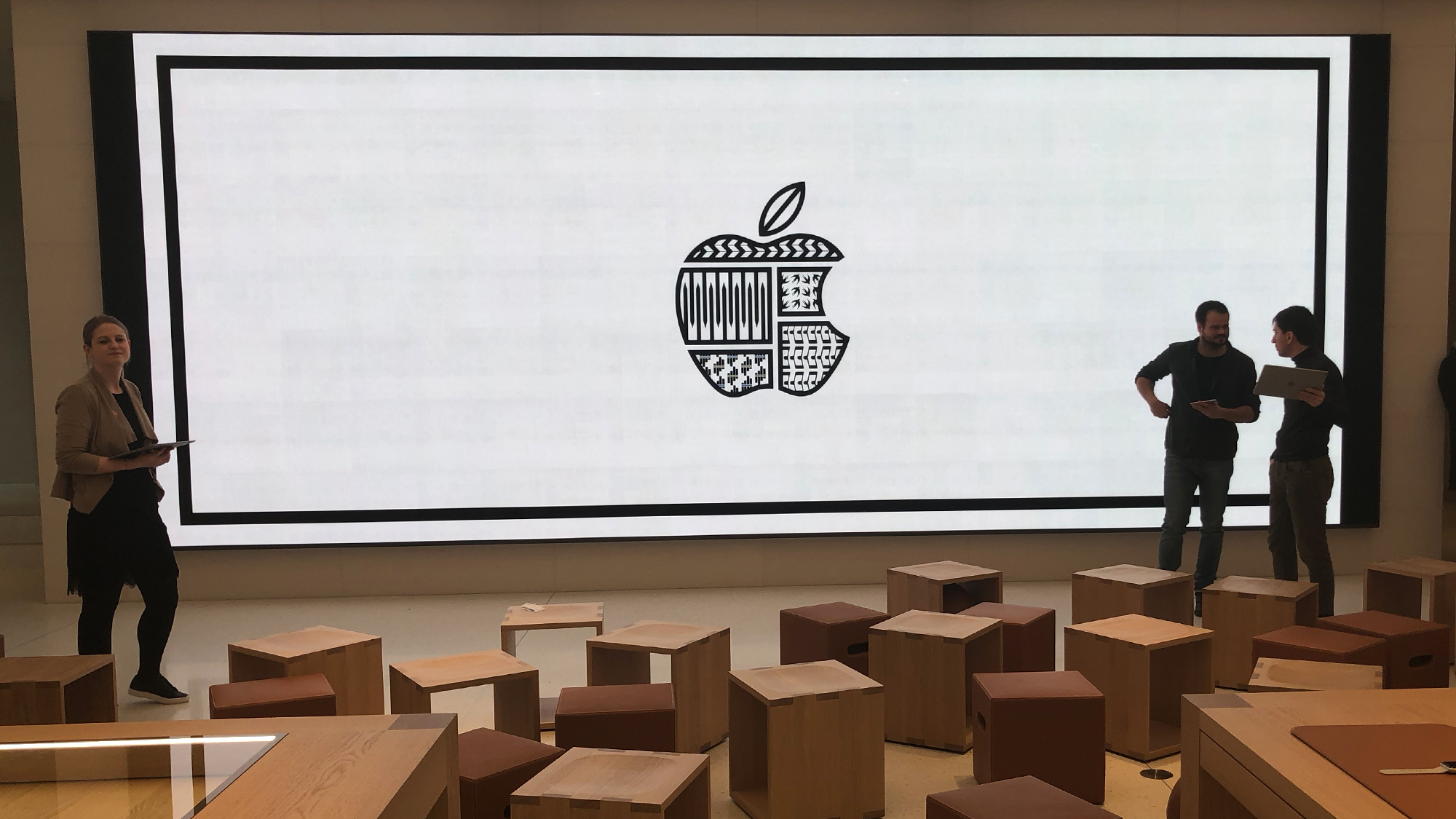 So schaut´s im neuen Wiener Apple Store auf der Kärntner Straße aus