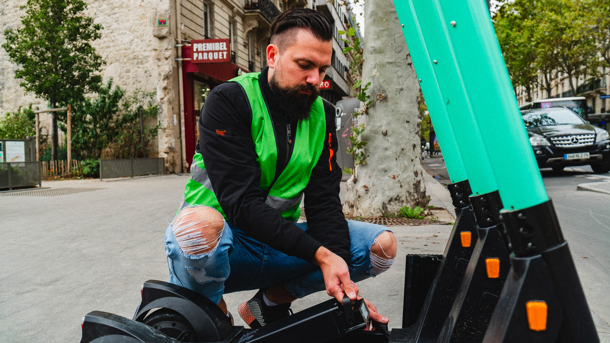 Tier Mobility: Berliner E-Scooter-Startup holt noch einmal 40 Millionen ...