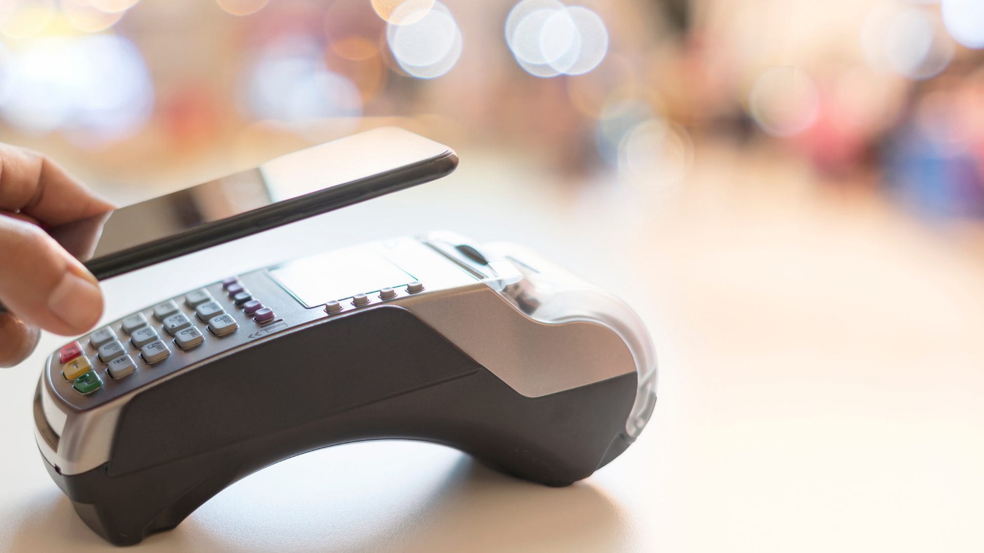 Mastercard study: Generation Z prefers to pay digitally