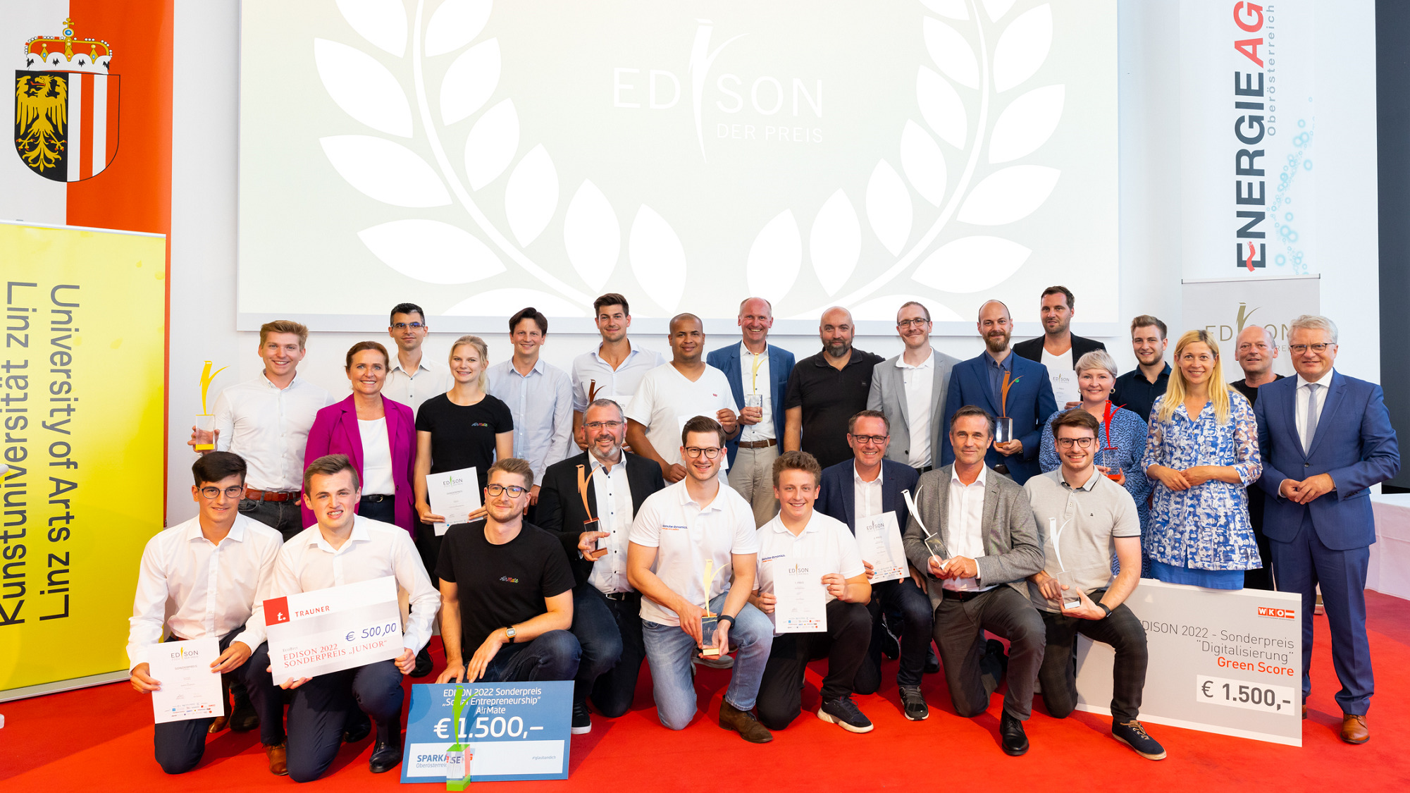 What is FFF and how to invest in early-stage startups?