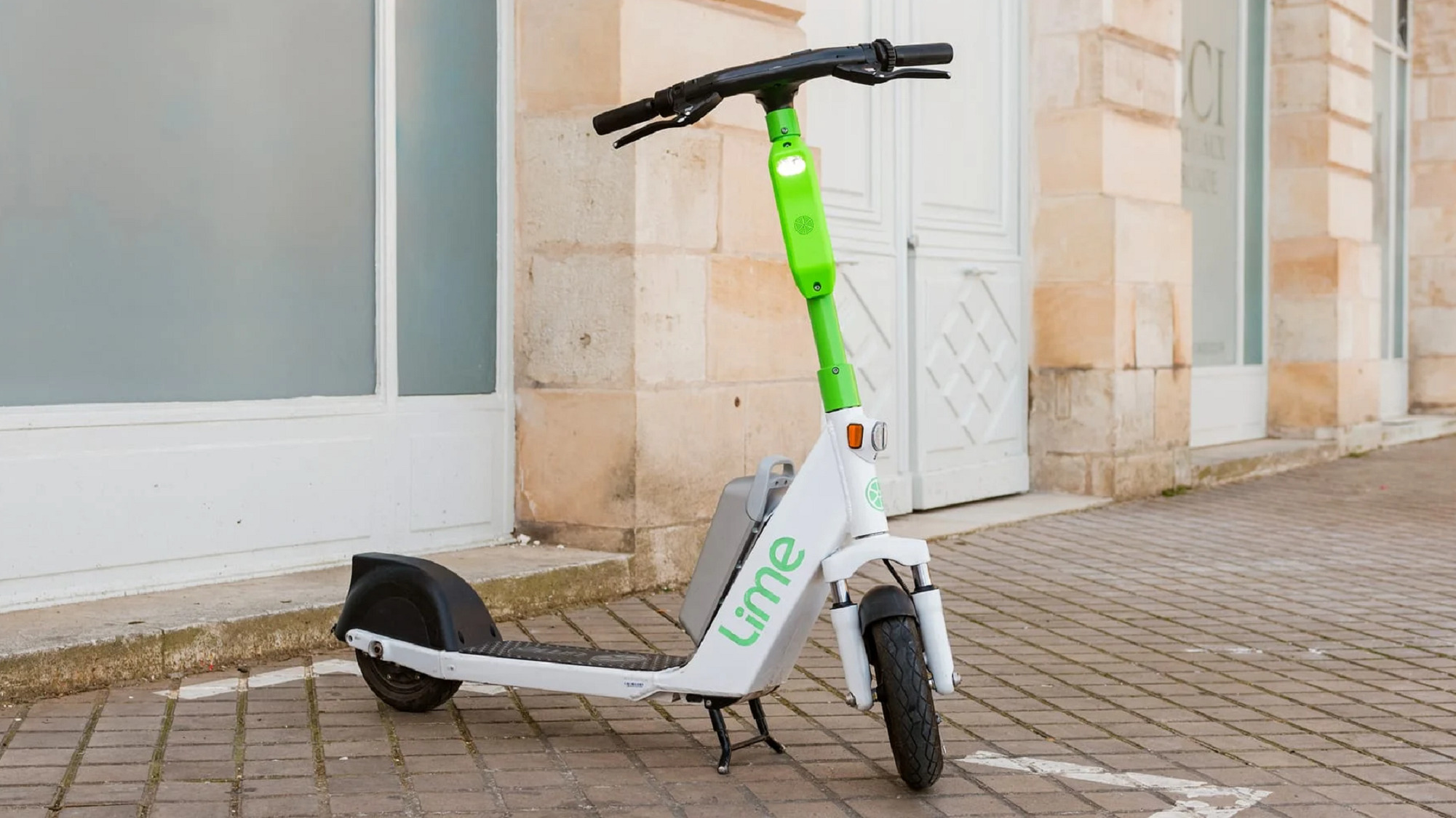 ÖBB kooperieren mit E-Scooter-Anbieter Lime