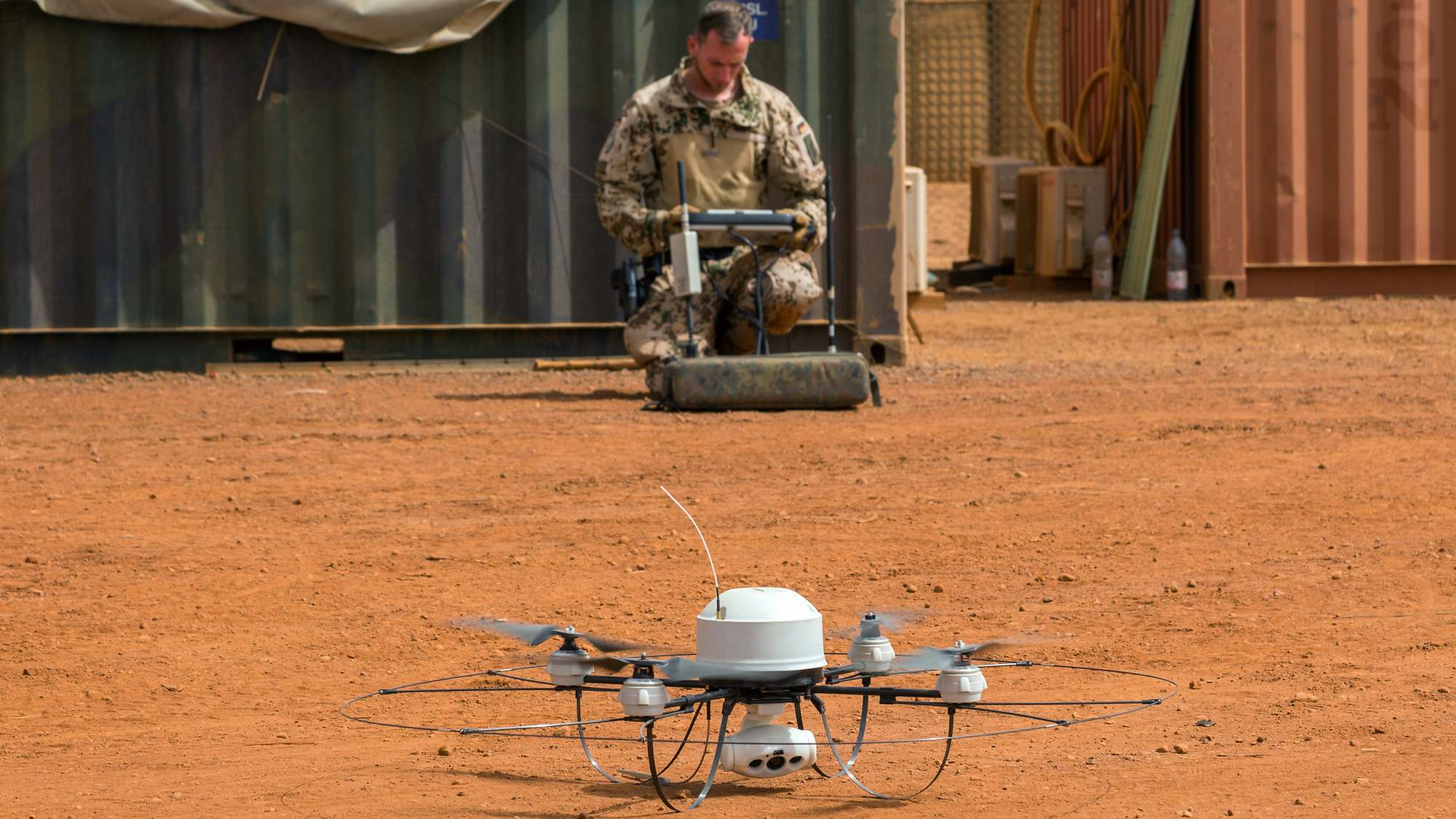 KI-Militär-Scale-up Quantum Systems kauft Drohnen-Spezialist AirRobot