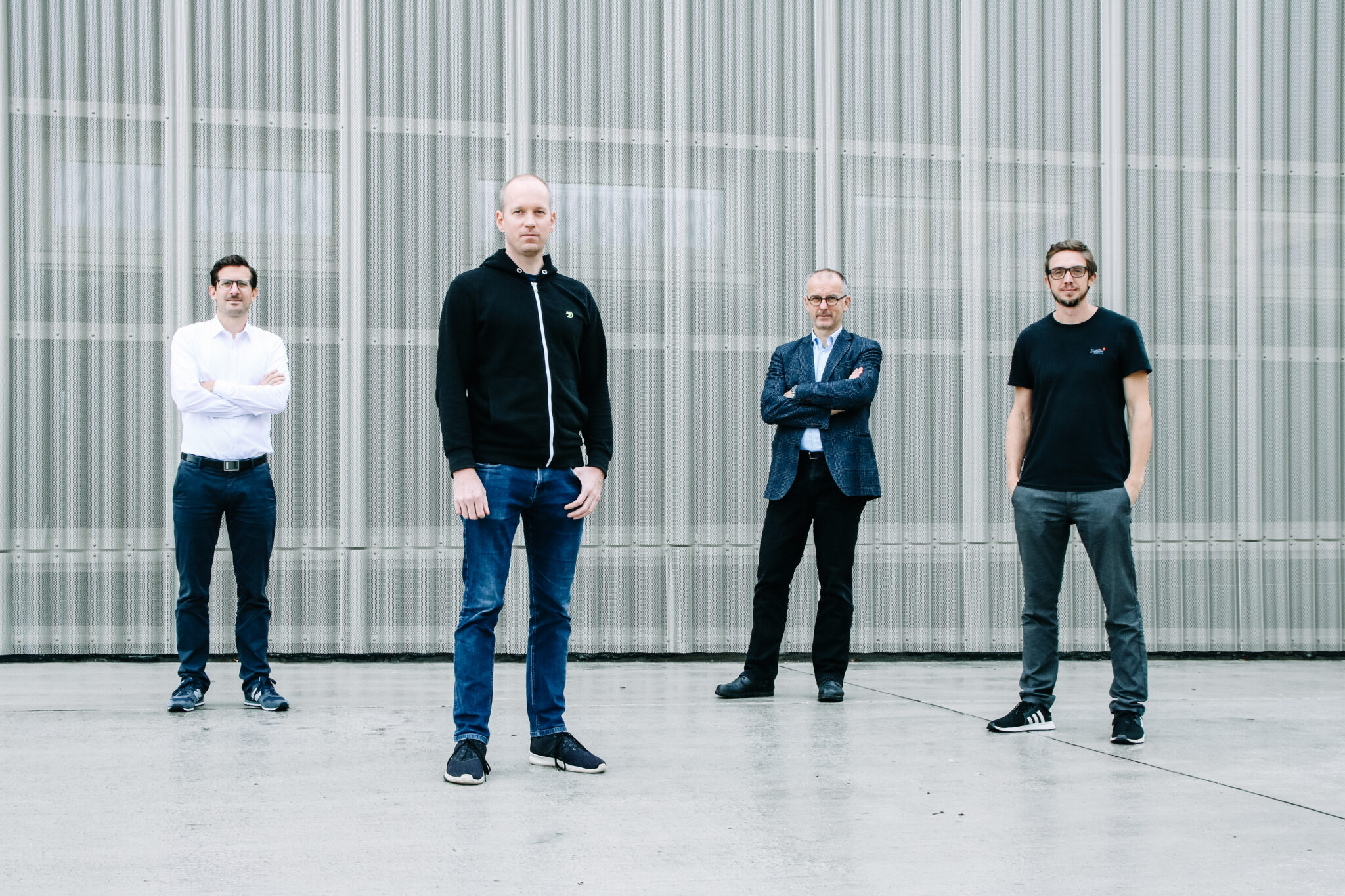 Bitcoin crashes to $76,000, now sits 40 percent below its all-time high